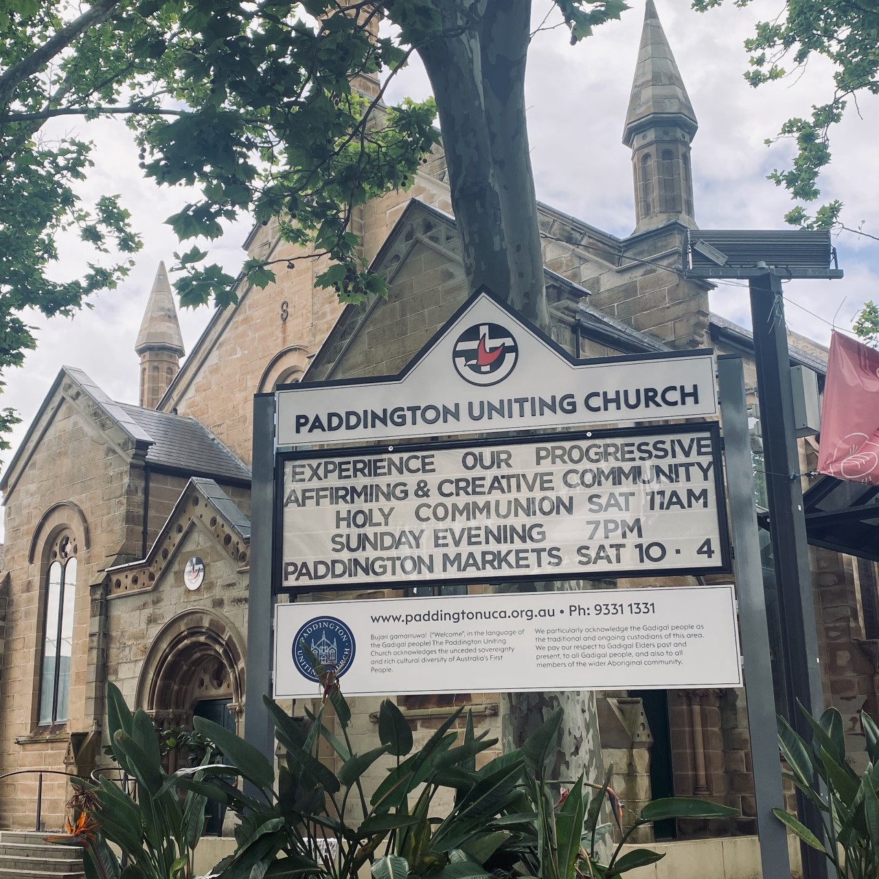 New church sign acknowledges Gadigal and First Nations People ...