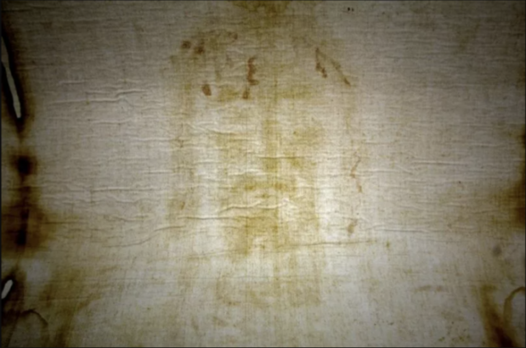 AI Reveals a Glimpse of What Jesus May Have Looked Like Using the Turin ...